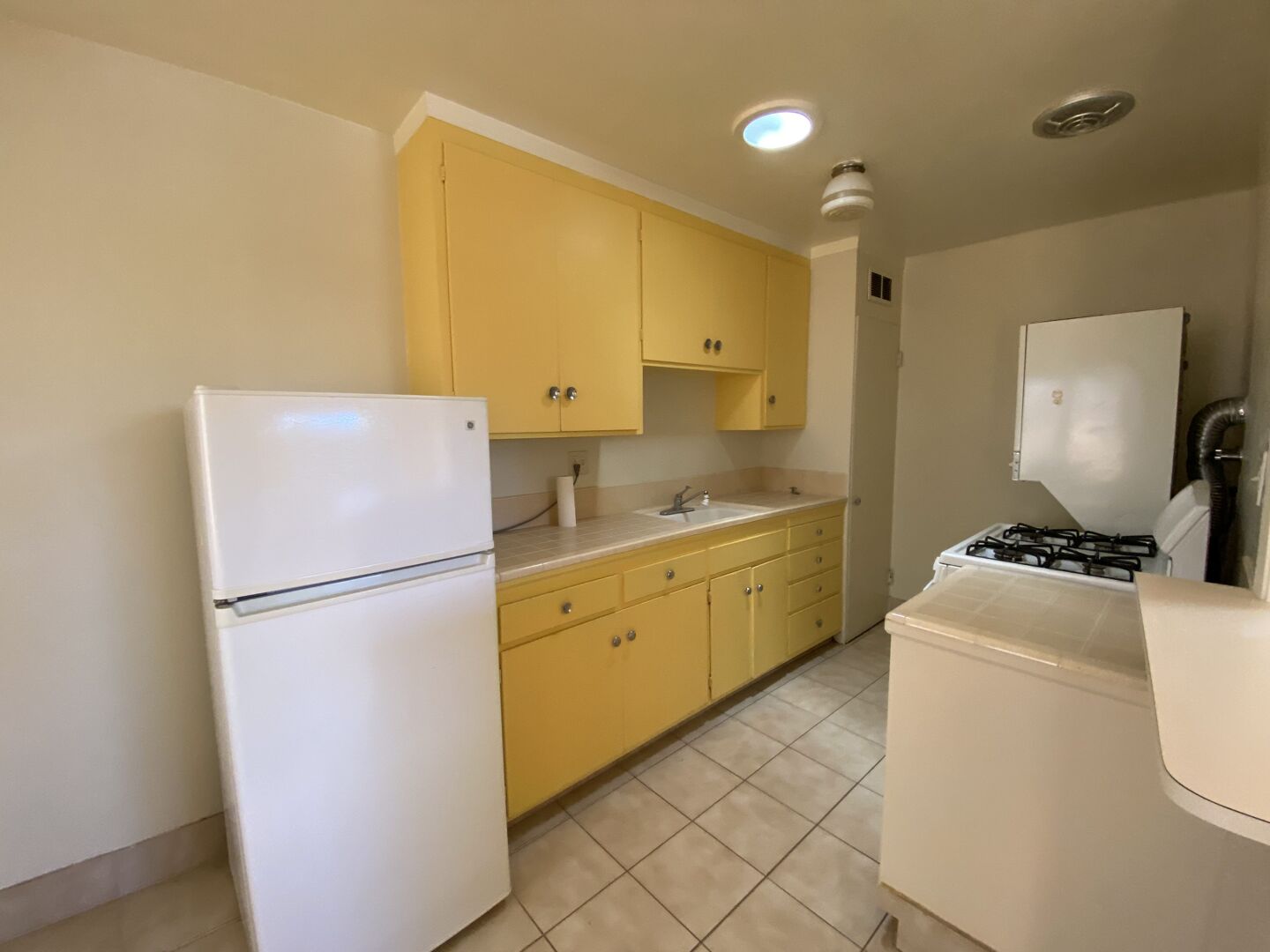 Roosevelt Avenue Apartments, Berkeley(Unit#1)-Berkeley|Premium Properties